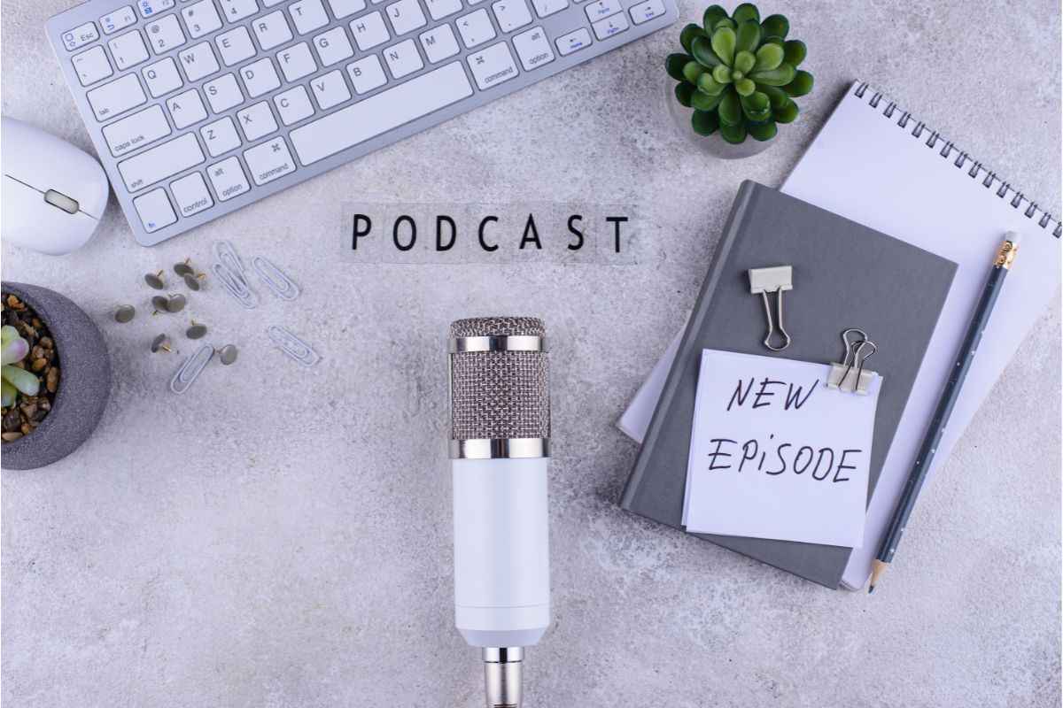 First Podcast Ideas – 119+ Best Topics in 2024